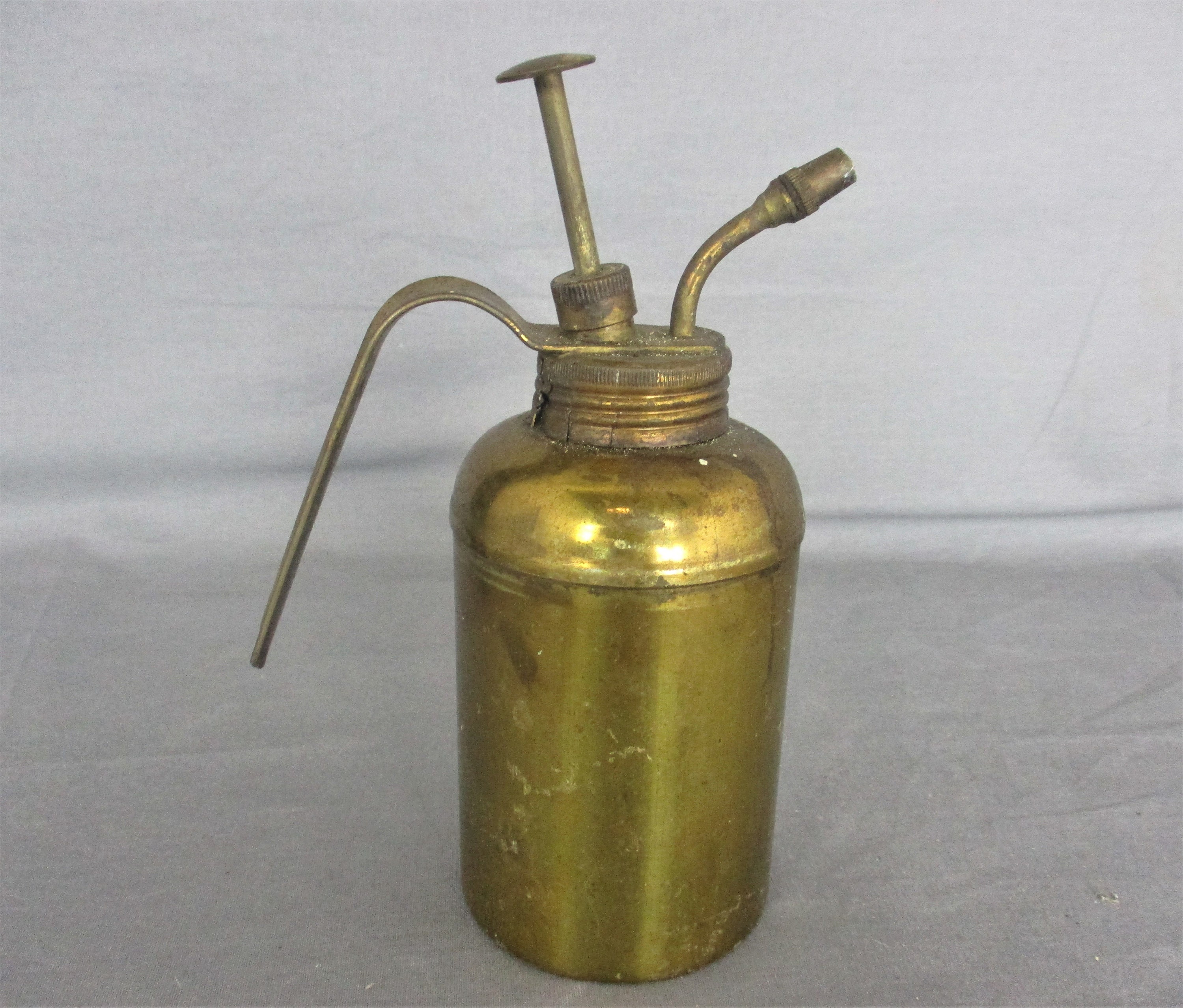 Antique Oiler Cans