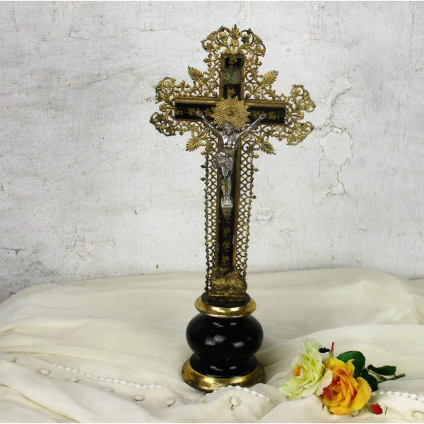 Vintage Wood Ceramic Jesus Christ Table Standing Crucifix Ormolu Lamb ...